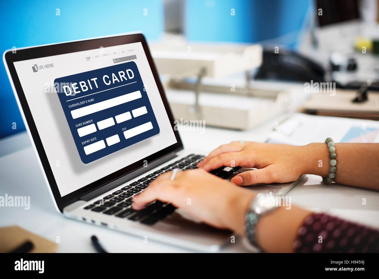 Bank atm card hi-res stock photography and images - Alamy