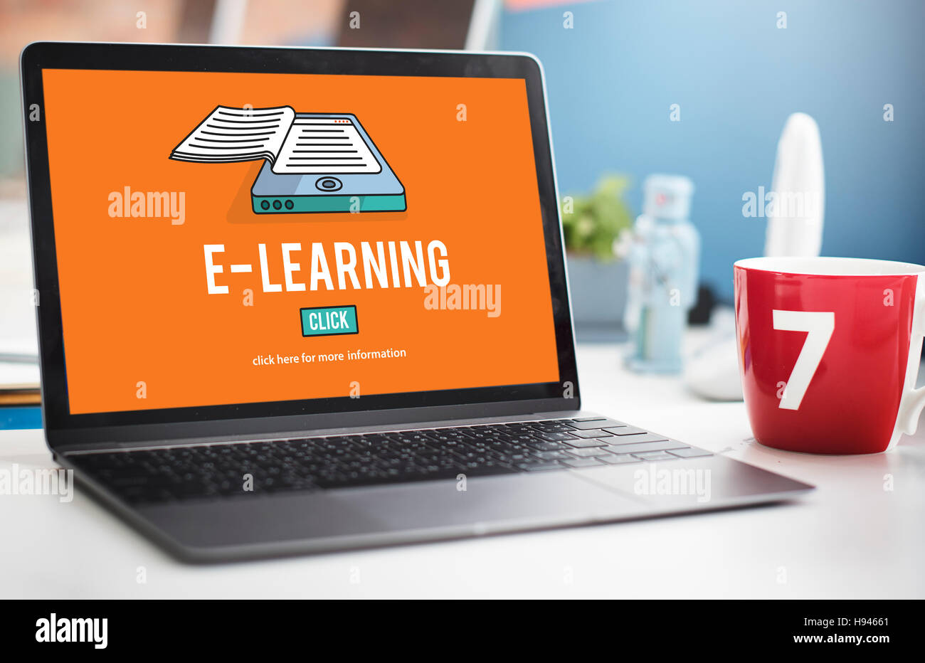 Learning internet education web hi-res stock photography and images - Alamy