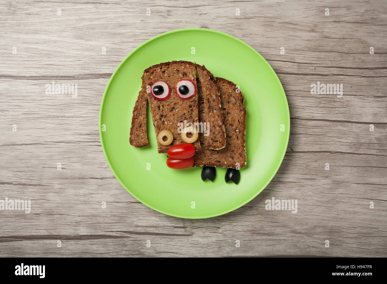Sheep made bread cheese hi-res stock photography and images - Alamy