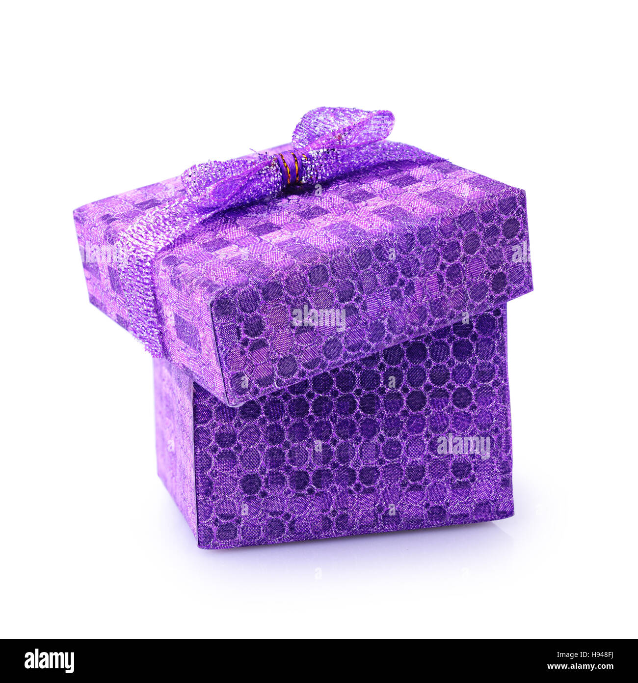 Violet gift box isolated on white background Stock Photo - Alamy