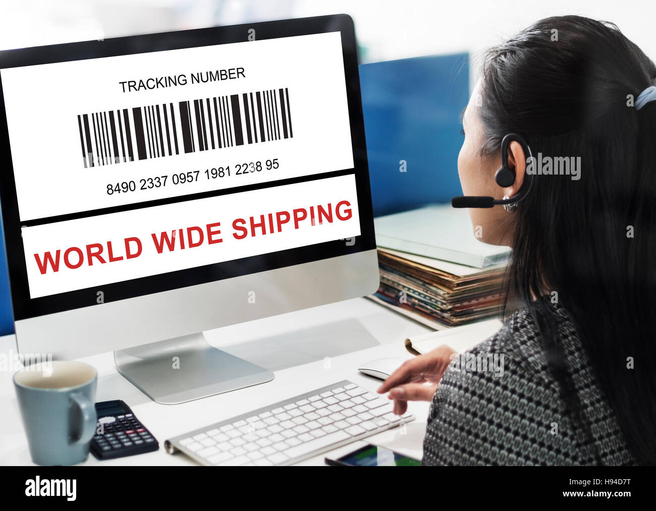 Tracking number hi-res stock photography and images - Alamy