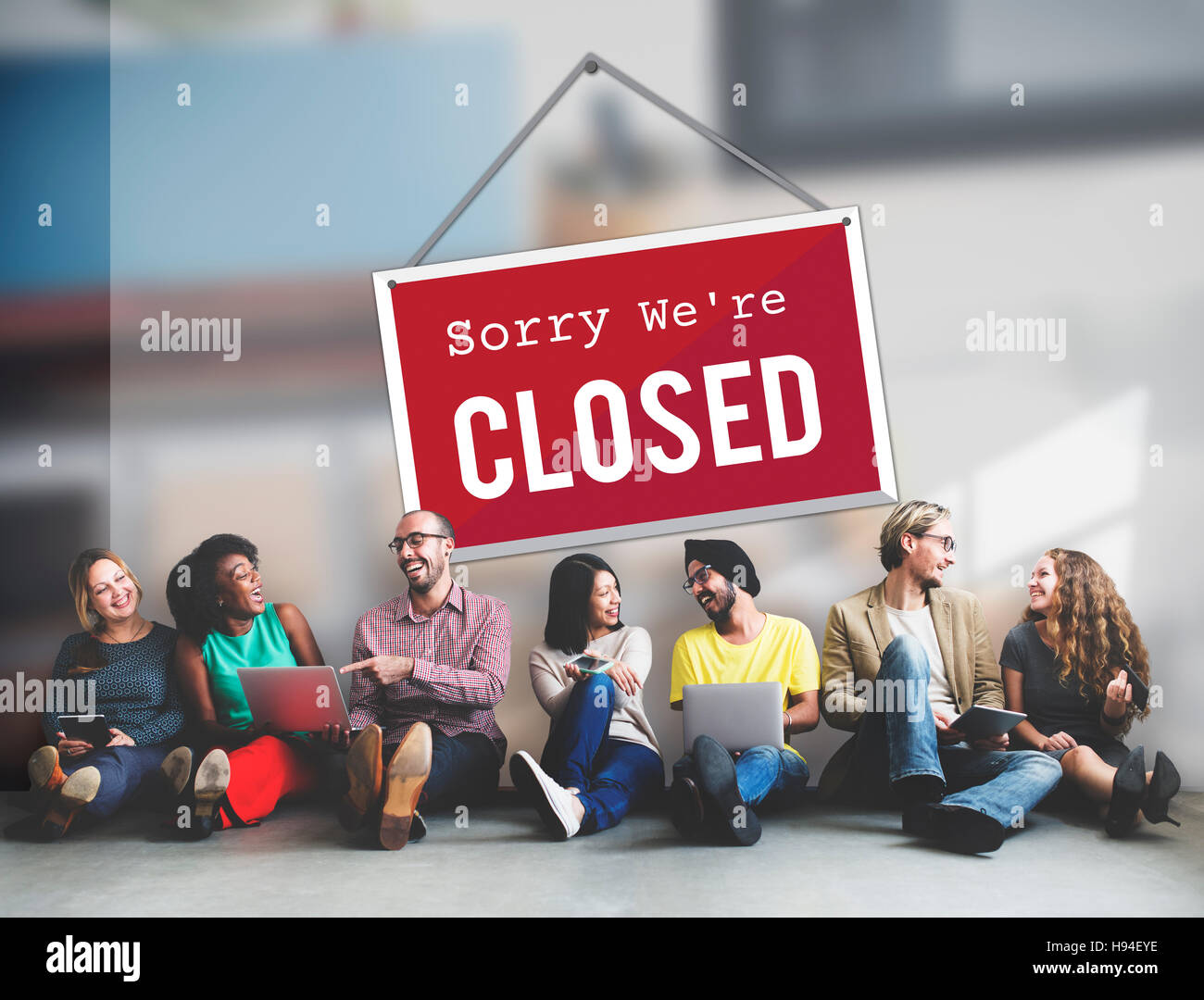 Closed Signage Marketing Shop Concept Stock Photo - Alamy
