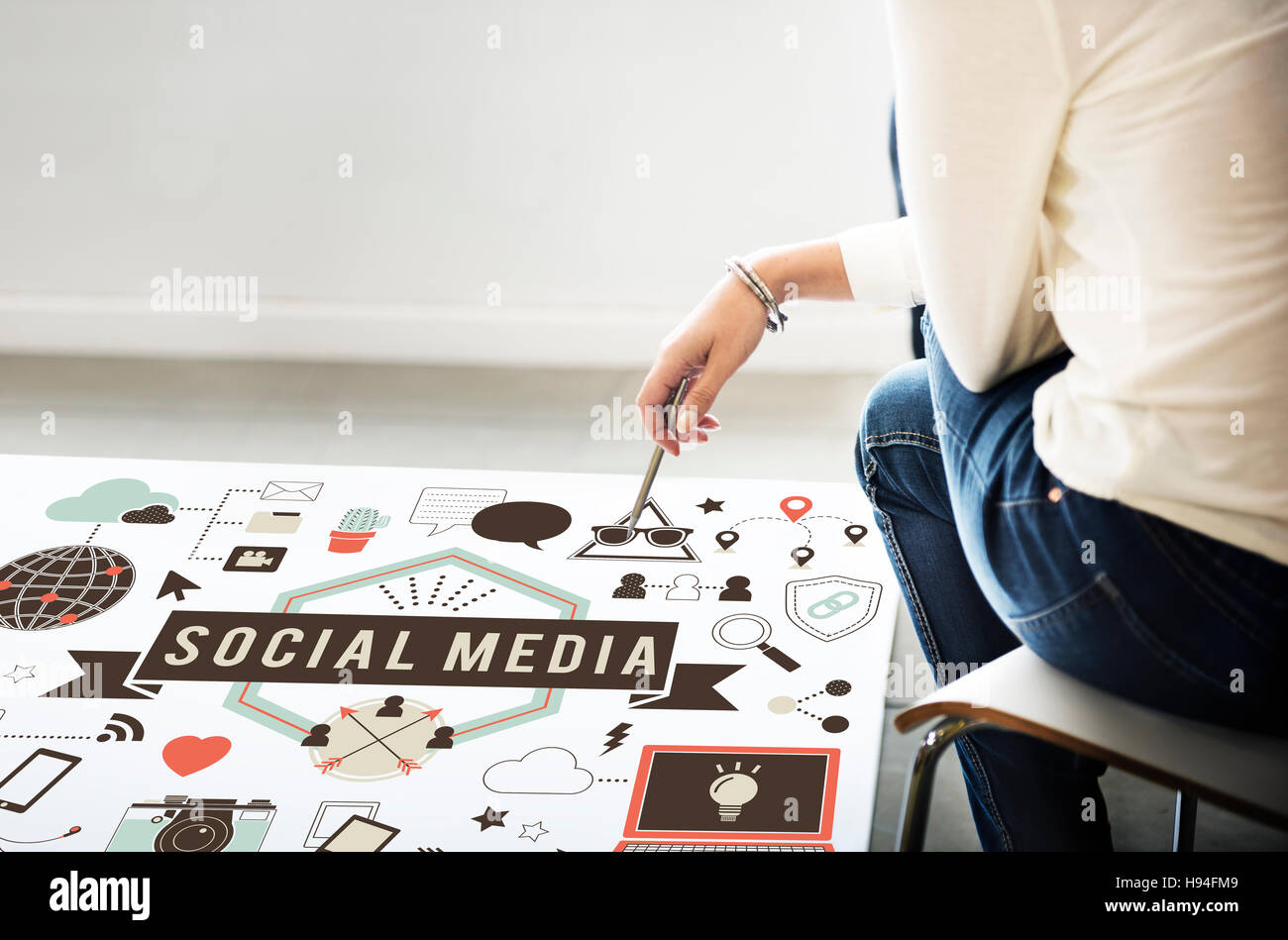 Social Media Connection Global Communication Concept Stock Photo - Alamy