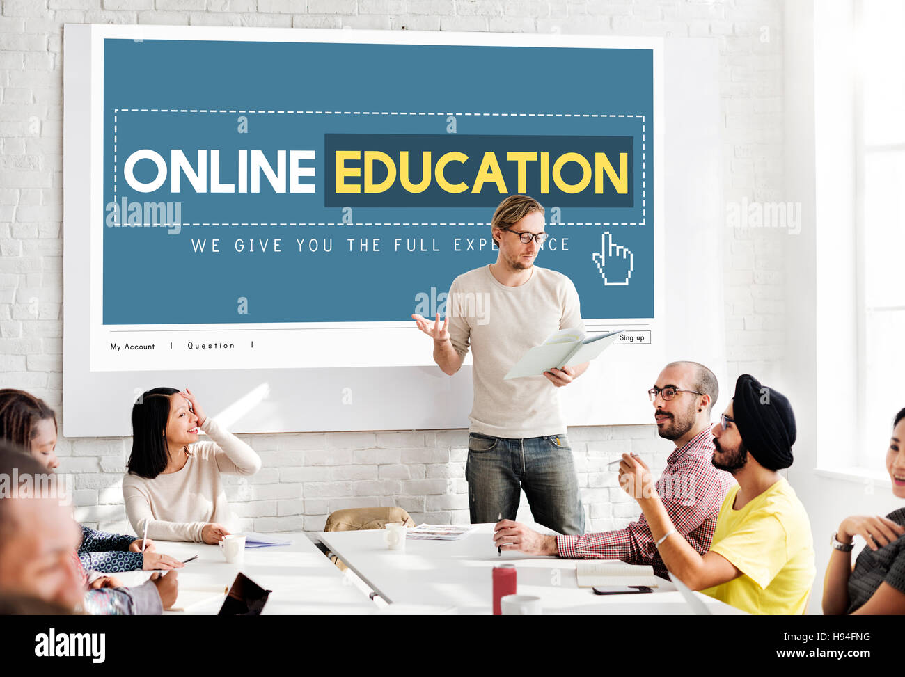 Online Education Homepage E-learning Technology Concept Stock Photo - Alamy