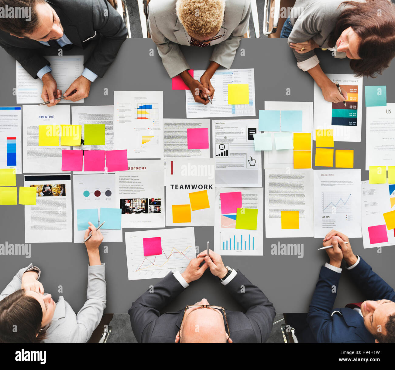 Business brainstorm presenting hi-res stock photography and images - Alamy