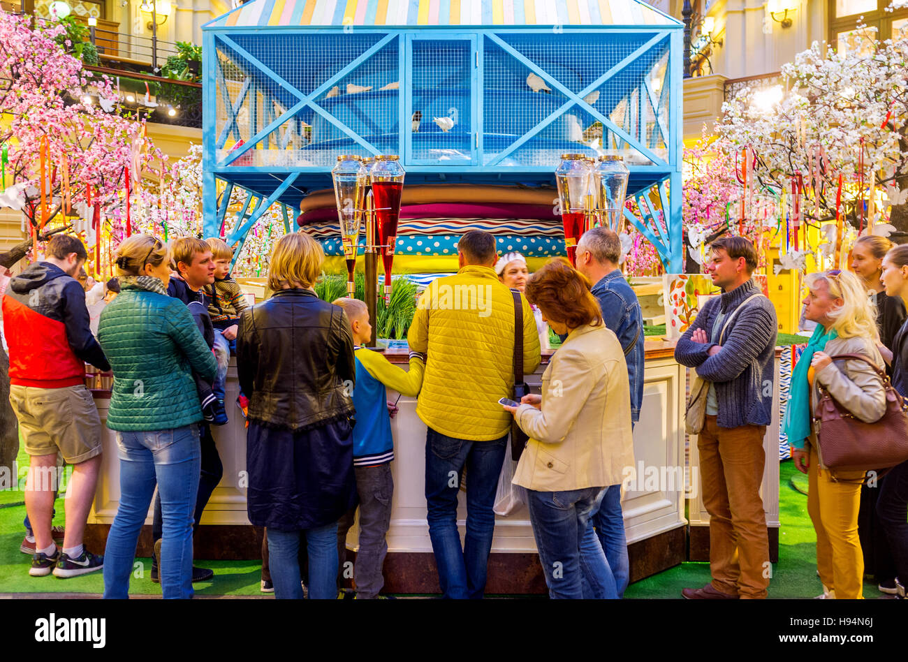 Exhibition hall stall hi-res stock photography and images - Alamy