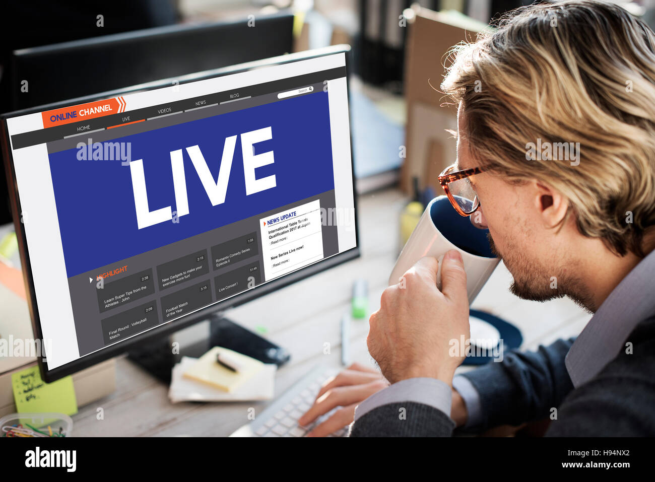 Live Broadcast Media News Online Concept Stock Photo - Alamy