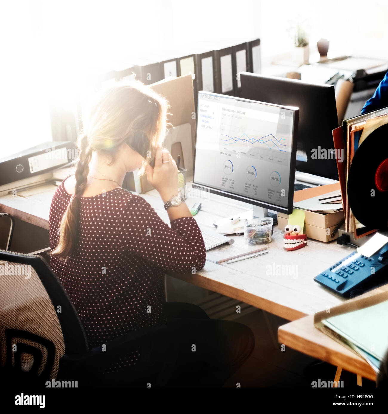 Coooperation hi-res stock photography and images - Alamy