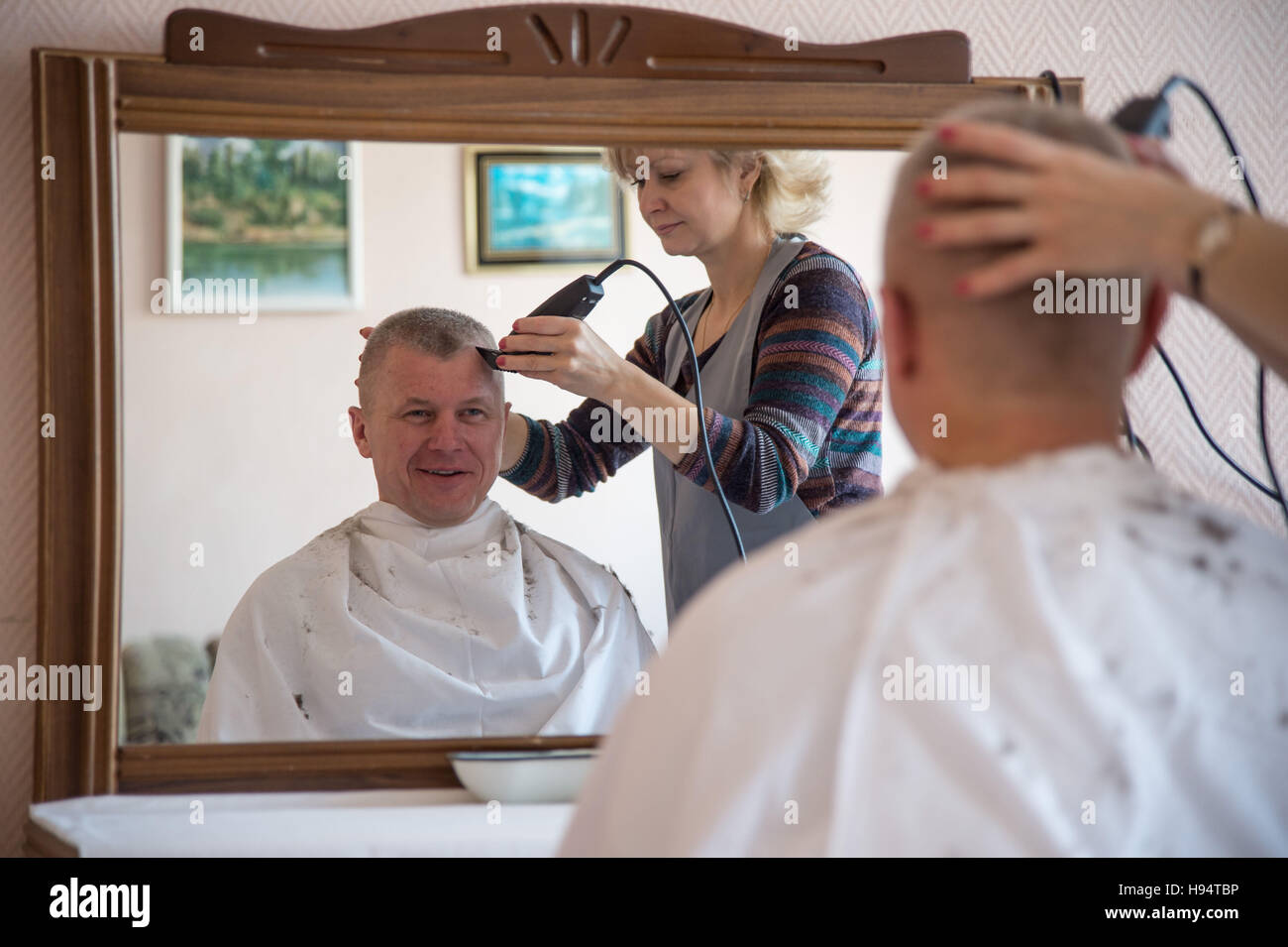 Crew cut hair hi-res stock photography and images - Alamy