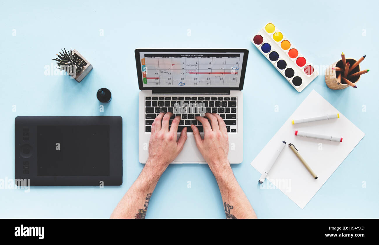 Edit schedule hi-res stock photography and images - Alamy