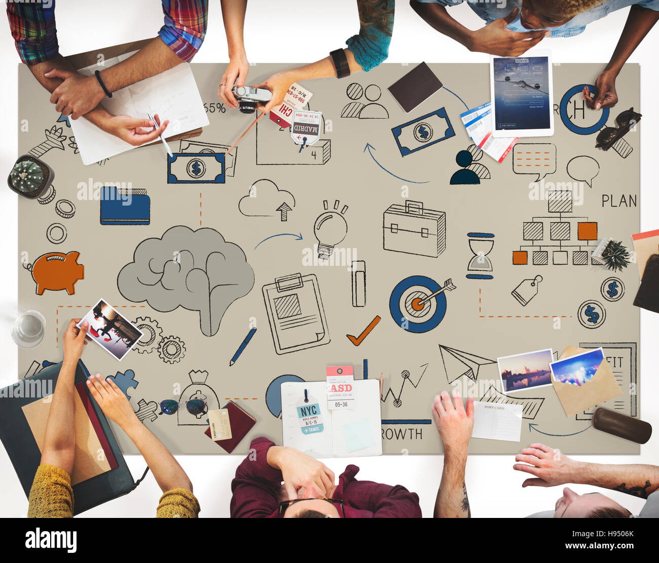 Brainstorming Strategy Creative Thinking Symbol Concept Stock Photo - Alamy