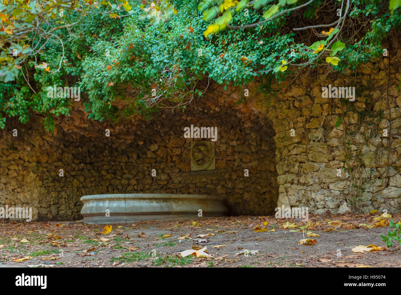 Tatoi Palace ruins in Greece, the summer palace and 10,000 acre estate ...