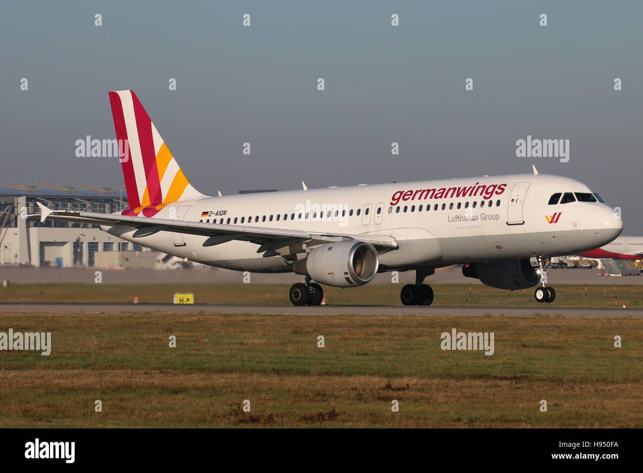 Germanwings airbus a320 hi-res stock photography and images - Alamy