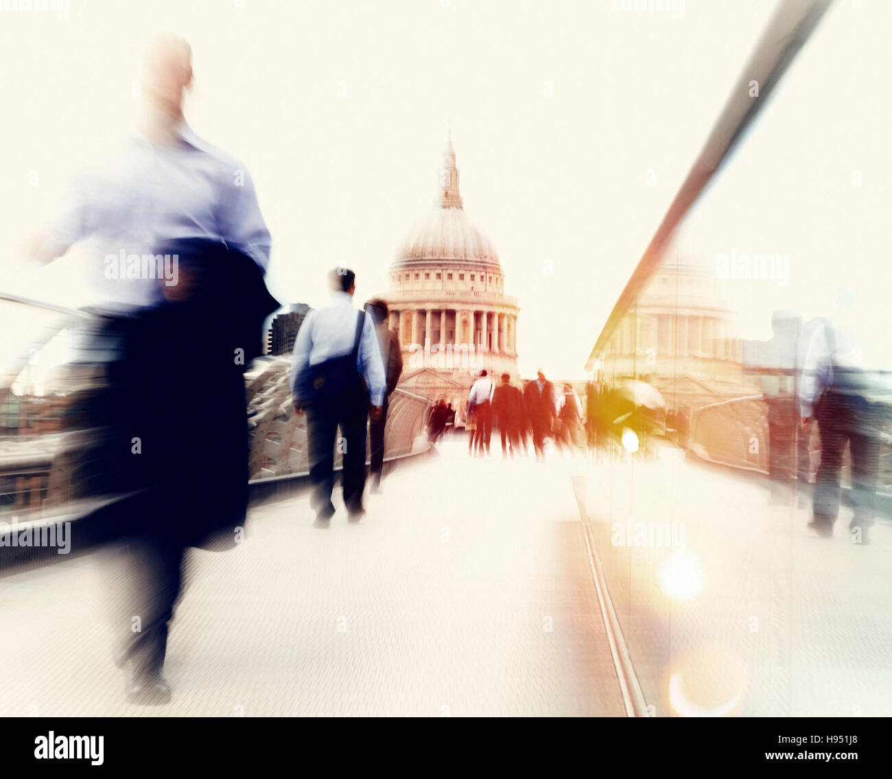 London church people crowd hi-res stock photography and images - Alamy