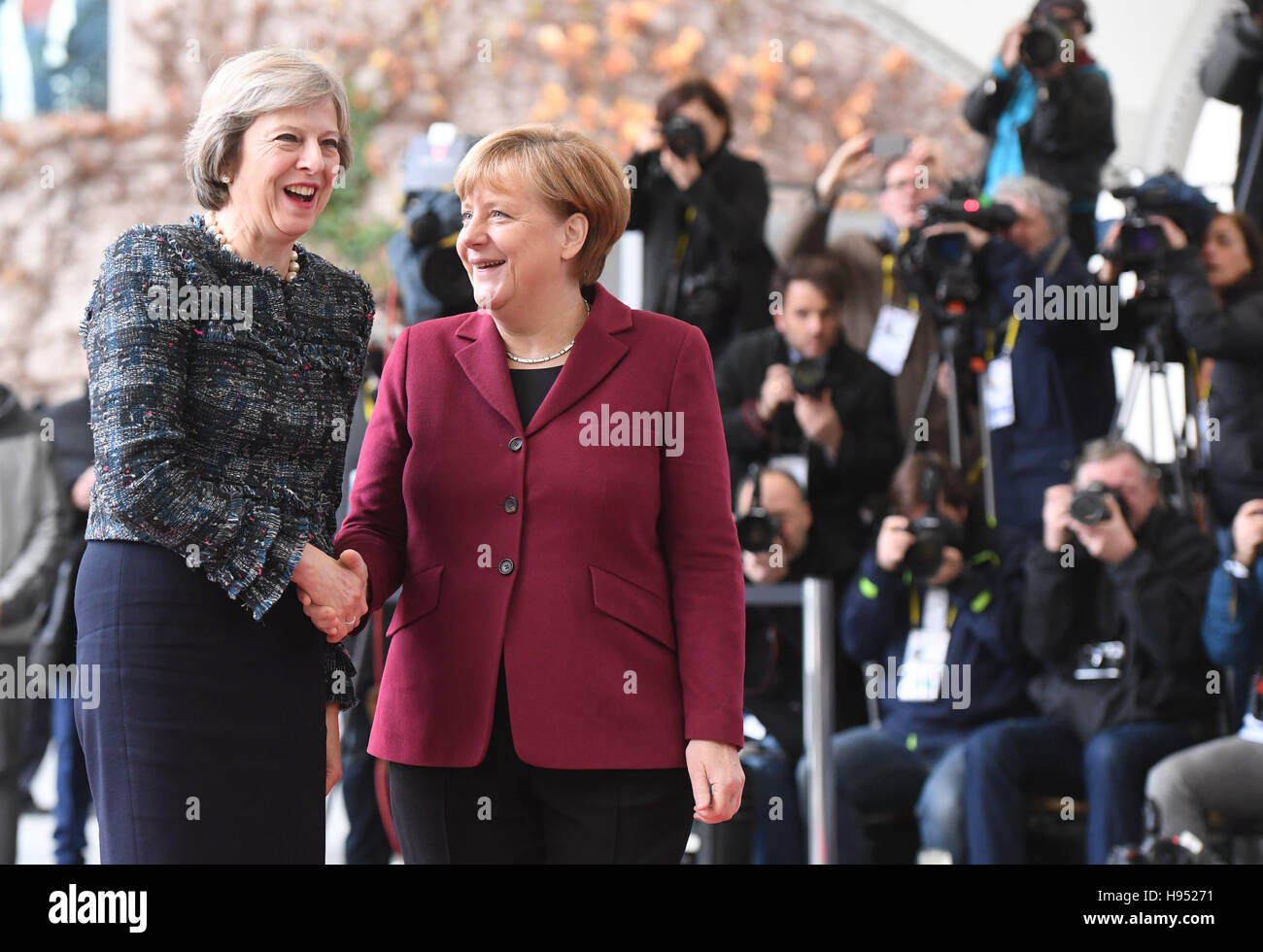 Berlin, Germany. 18th Nov, 2016. German Chancellor Angela Merkel (CDU ...
