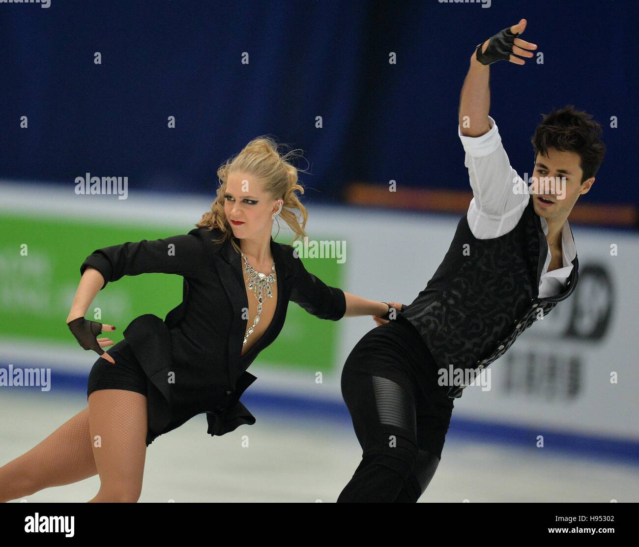 Kaitlyn weaver andrew poje hi-res stock photography and images - Alamy