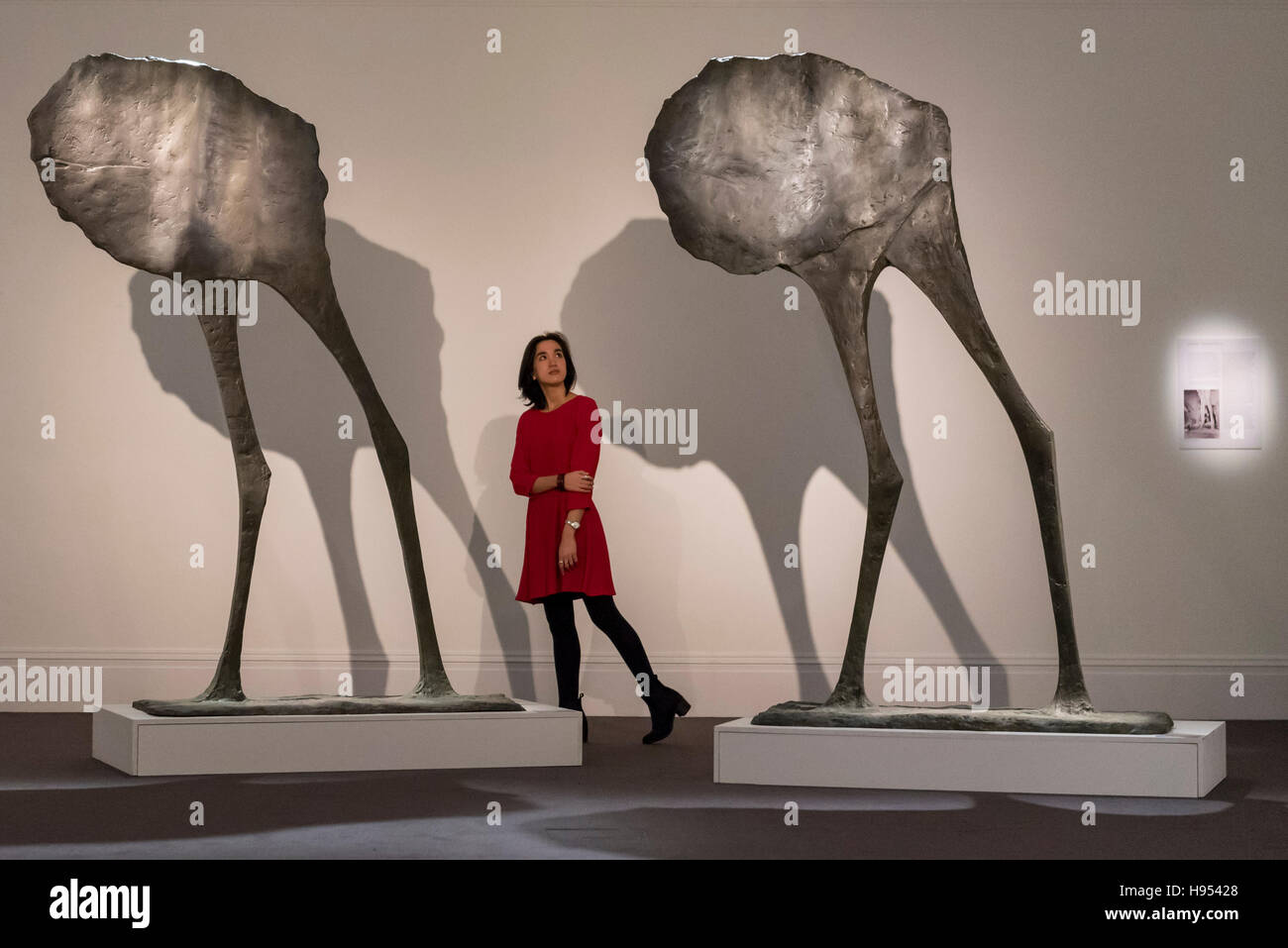 Dame elisabeth frink sculpture hi-res stock photography and images - Alamy