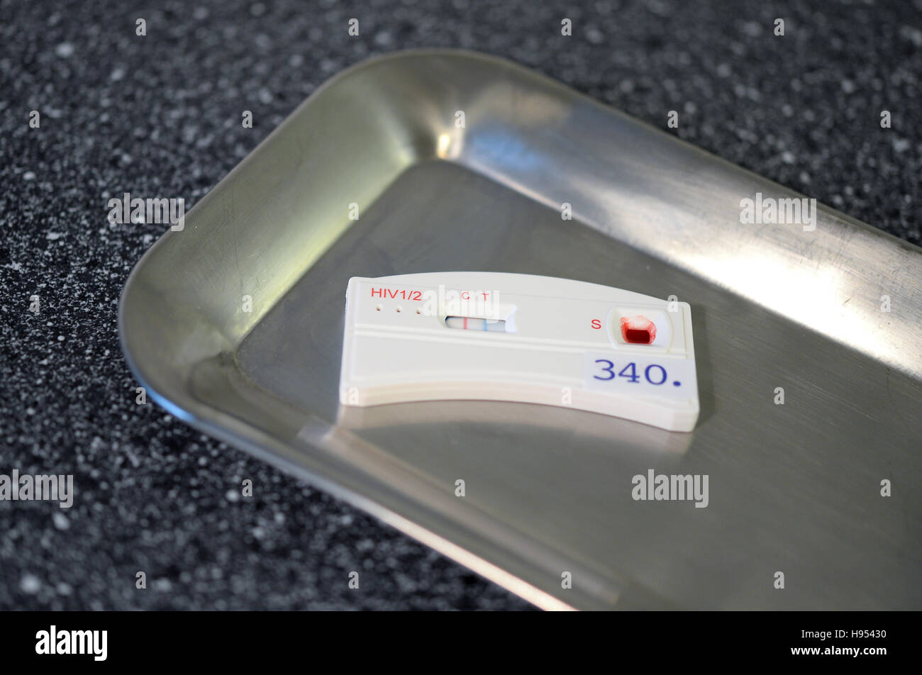 Positive hiv blood test hi-res stock photography and images - Alamy