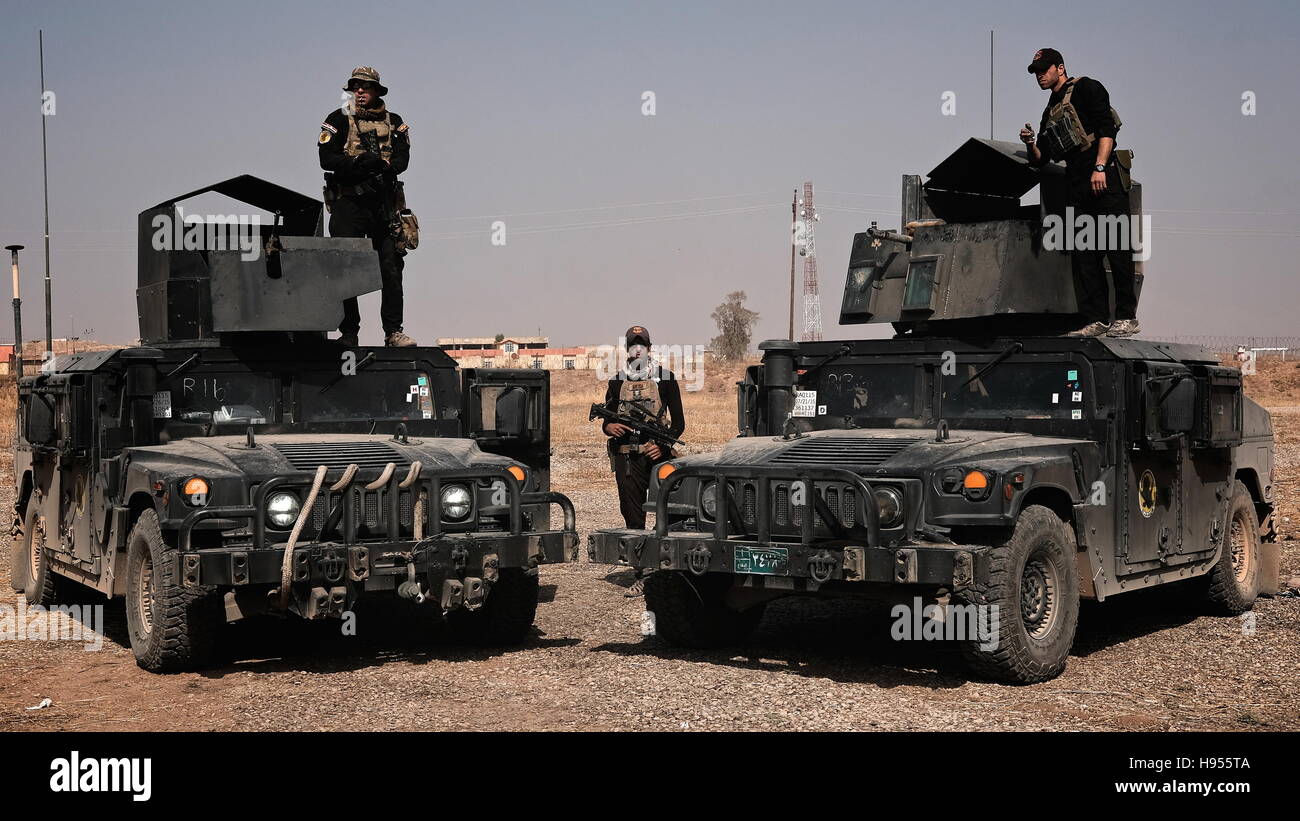 Mosul, Iraq. 19th Oct, 2016. Iraqi Golden Divisions special forces unit ...
