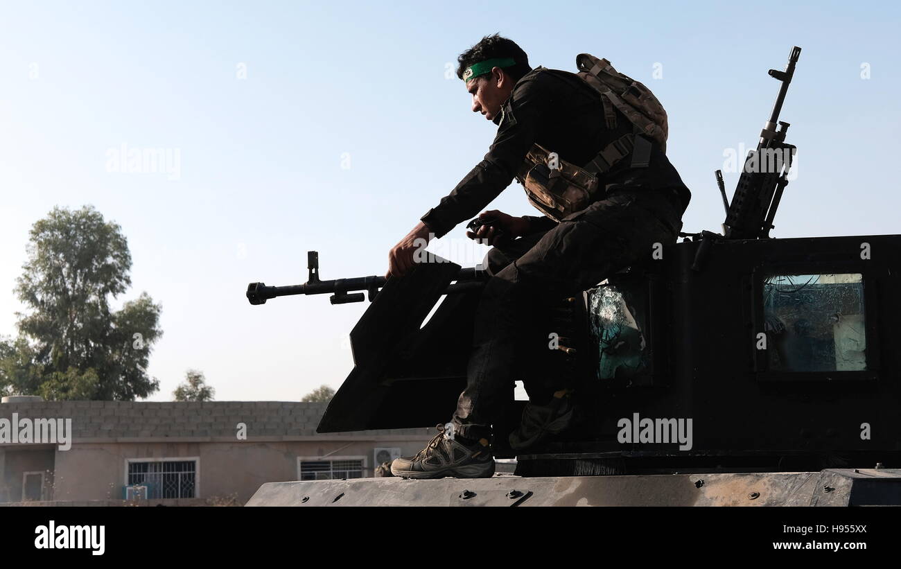 Mosul, Iraq. 19th Oct, 2016. Golden Division armor units roll into a ...