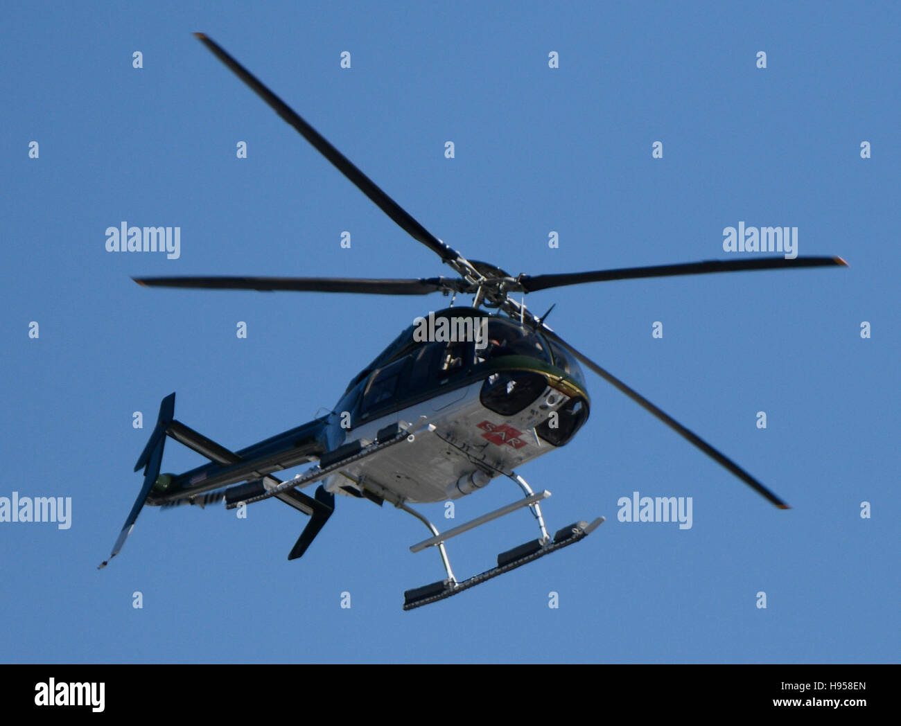 Van Nuys, California, USA. 18th Nov, 2016. Actor Harrison Ford flies ...
