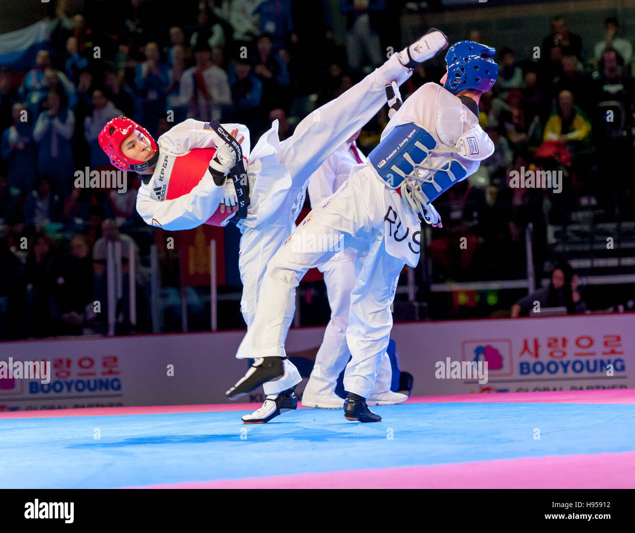 Tae kwon do competition hi-res stock photography and images - Alamy