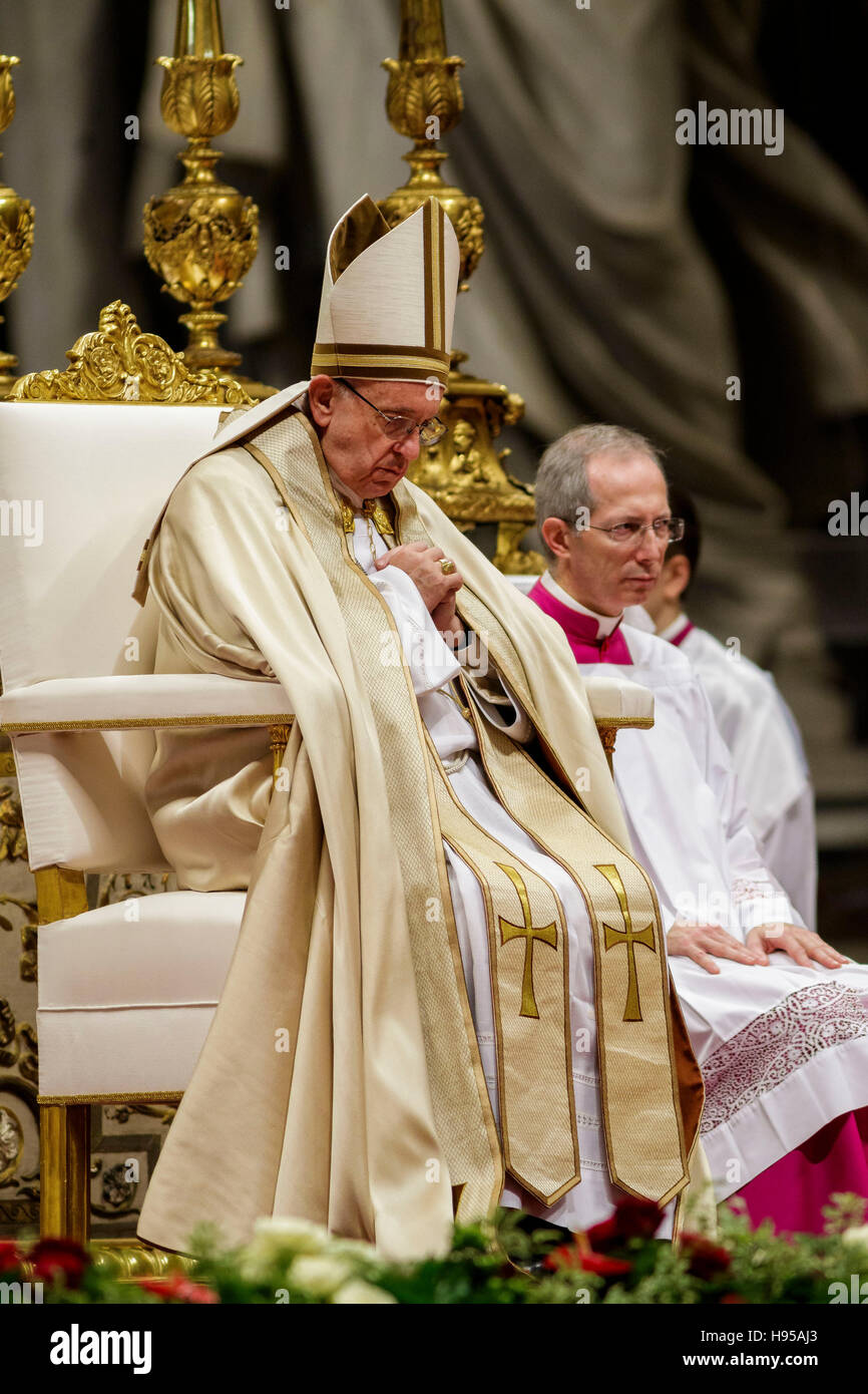 Vatican City, Vatican. 19th November, 2016. Pope Francis elevated 17 ...