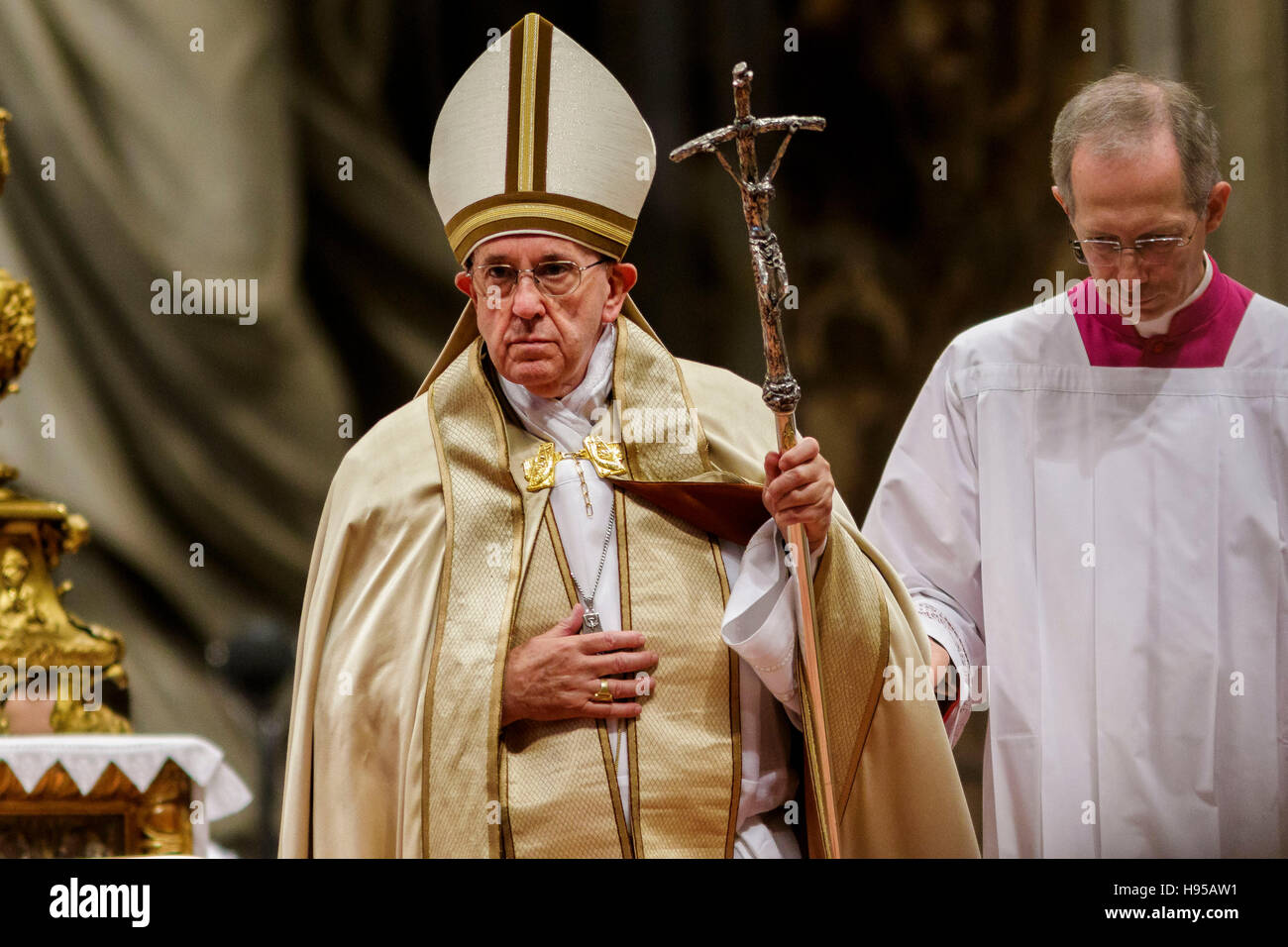 Vatican City, Vatican. 19th November, 2016. Pope Francis elevated 17 ...
