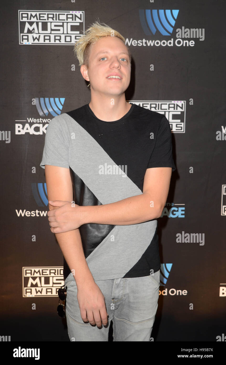 Los Angeles, California, USA. 18th Nov, 2016. Robert Delong at Westwood ...