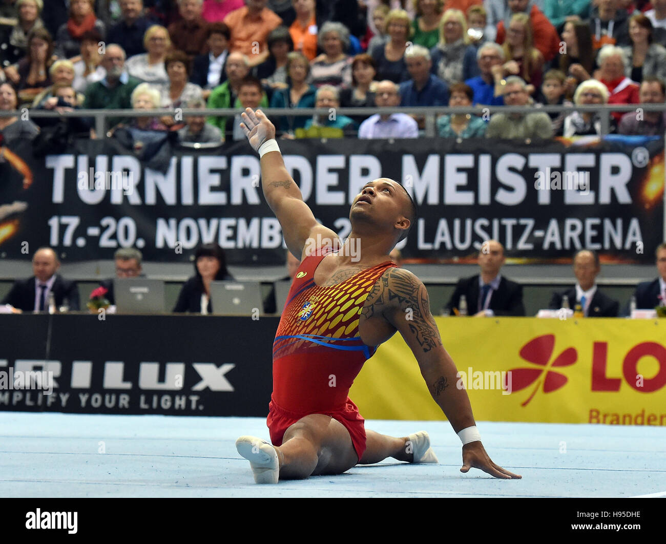 Rayderley zapata gymnastics hi-res stock photography and images - Alamy