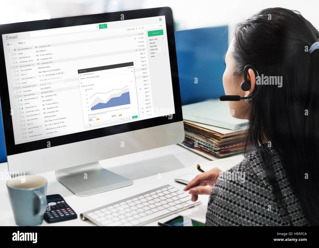 Report attachment hi-res stock photography and images - Alamy