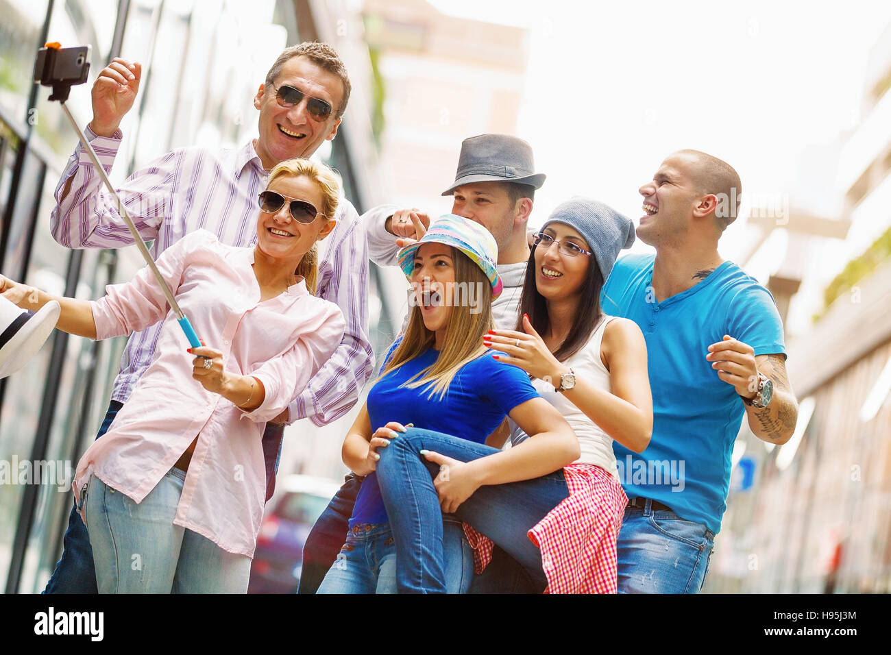 Tacking a picture hi-res stock photography and images - Alamy