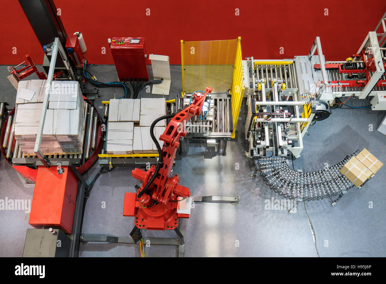 production line with automatic conveyor belt, industry track Stock ...