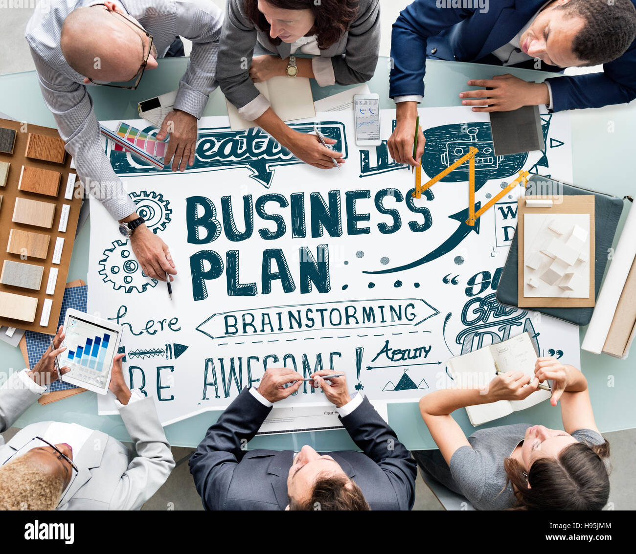 Business plan operation strategy hi-res stock photography and images ...