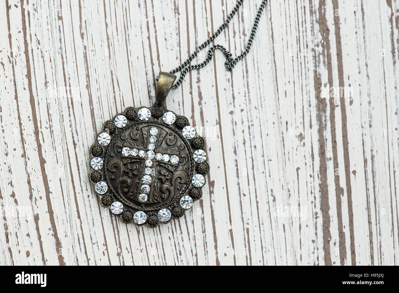 Filigree cross hi-res stock photography and images - Alamy