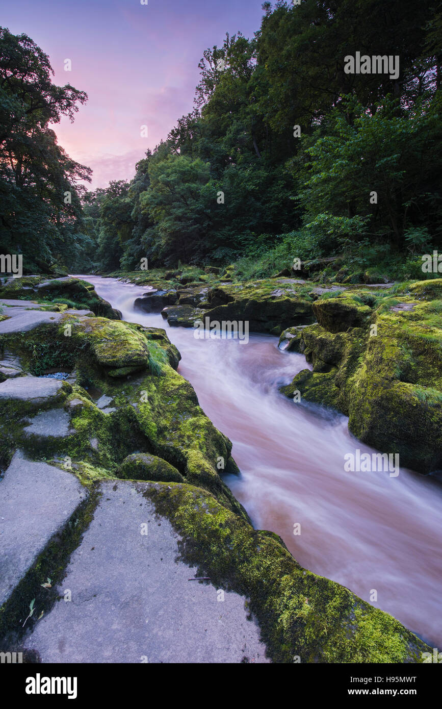 The strid erosion hi-res stock photography and images - Alamy