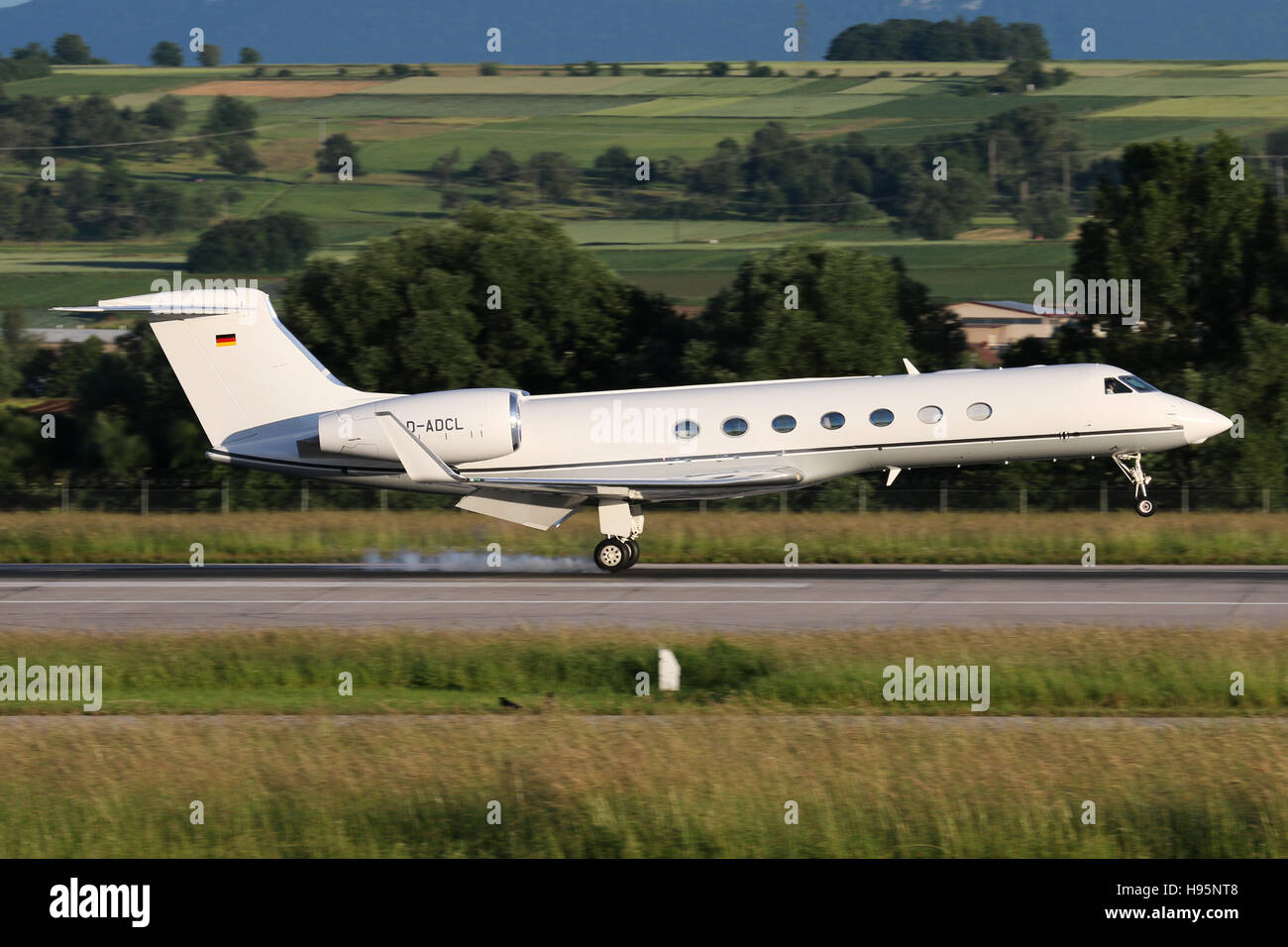 Privatjet hi-res stock photography and images - Alamy