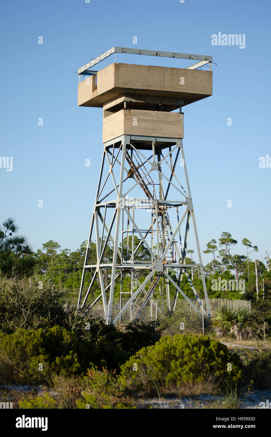 Lookout tower in Florida countryside Stock Photo - Alamy