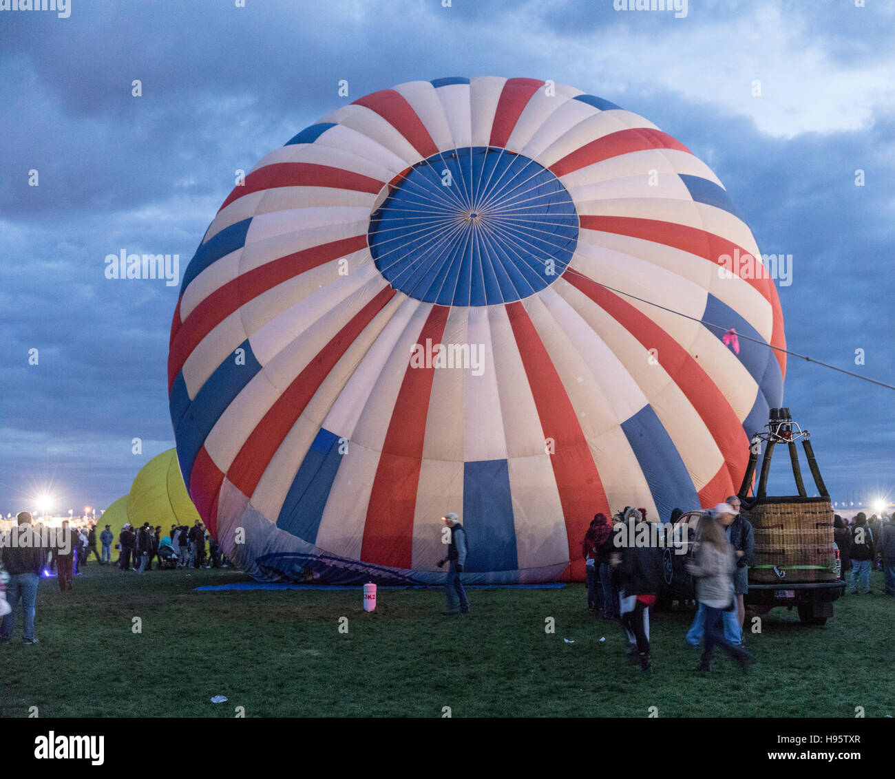 Mass of balloons hi-res stock photography and images - Alamy