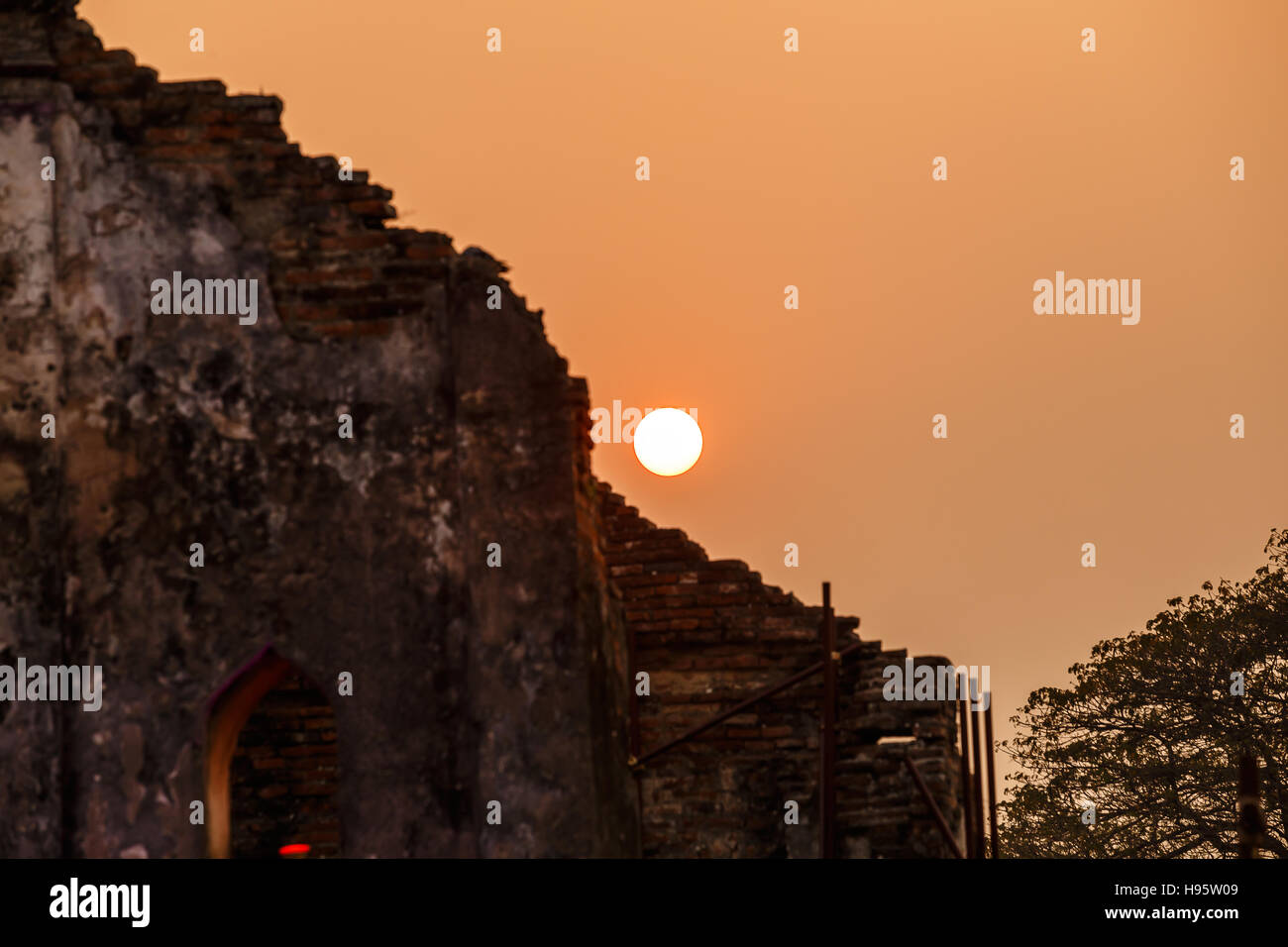 Brick wall sunset Stock Photo - Alamy