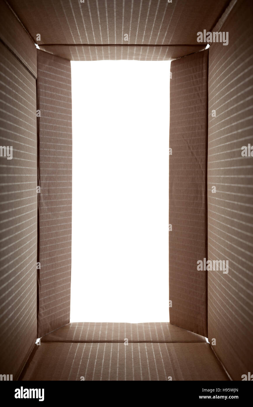 Empty box hi-res stock photography and images - Alamy