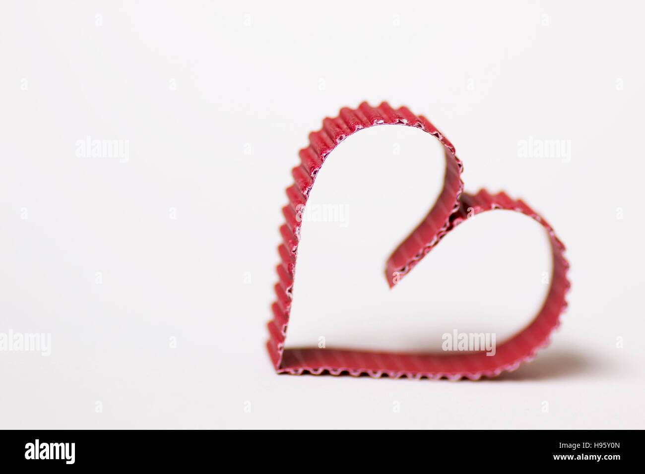 heart shape paper red Stock Photo - Alamy