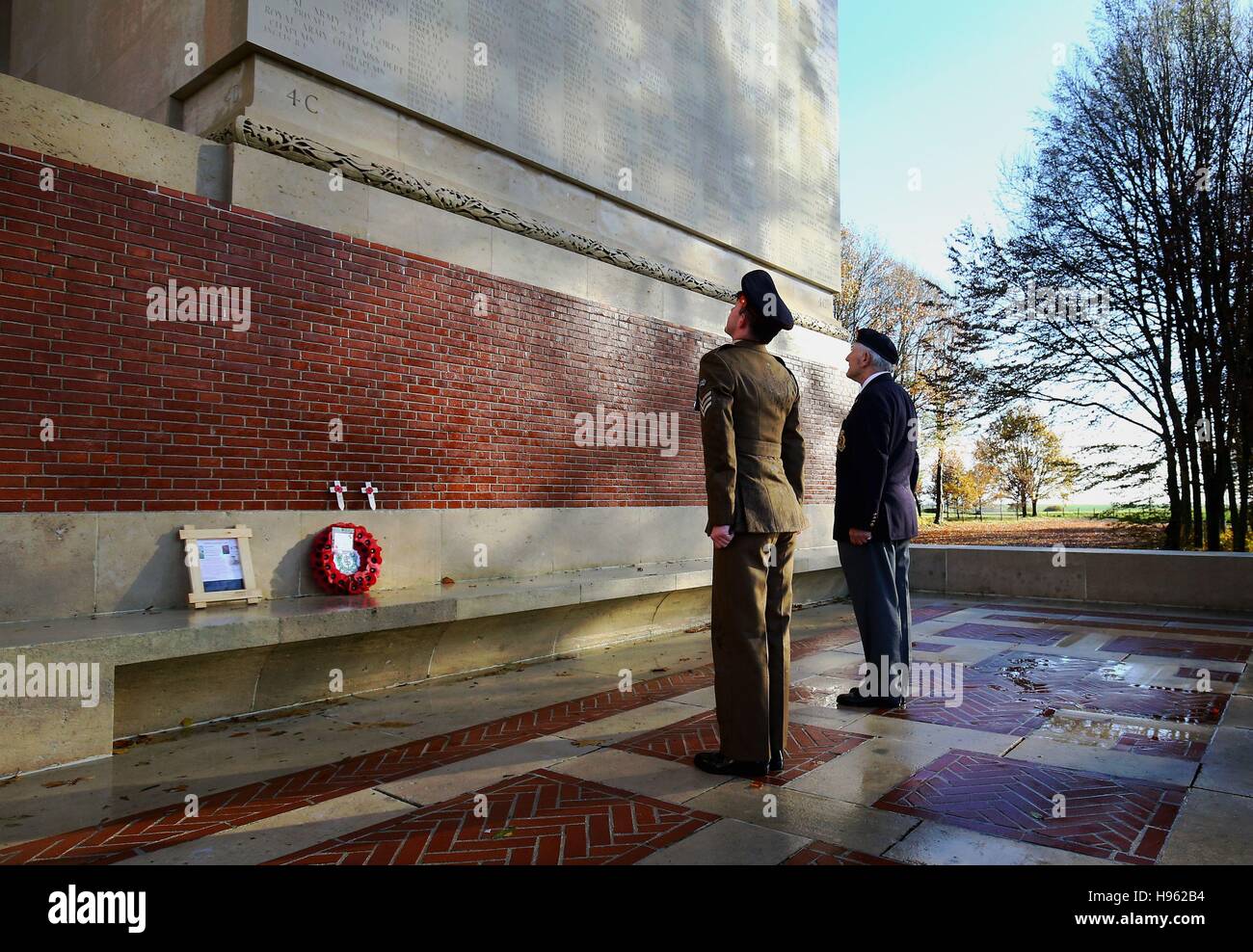 Steve Kelliher (left) of the Army Medical Core the with WW2 veteran ...