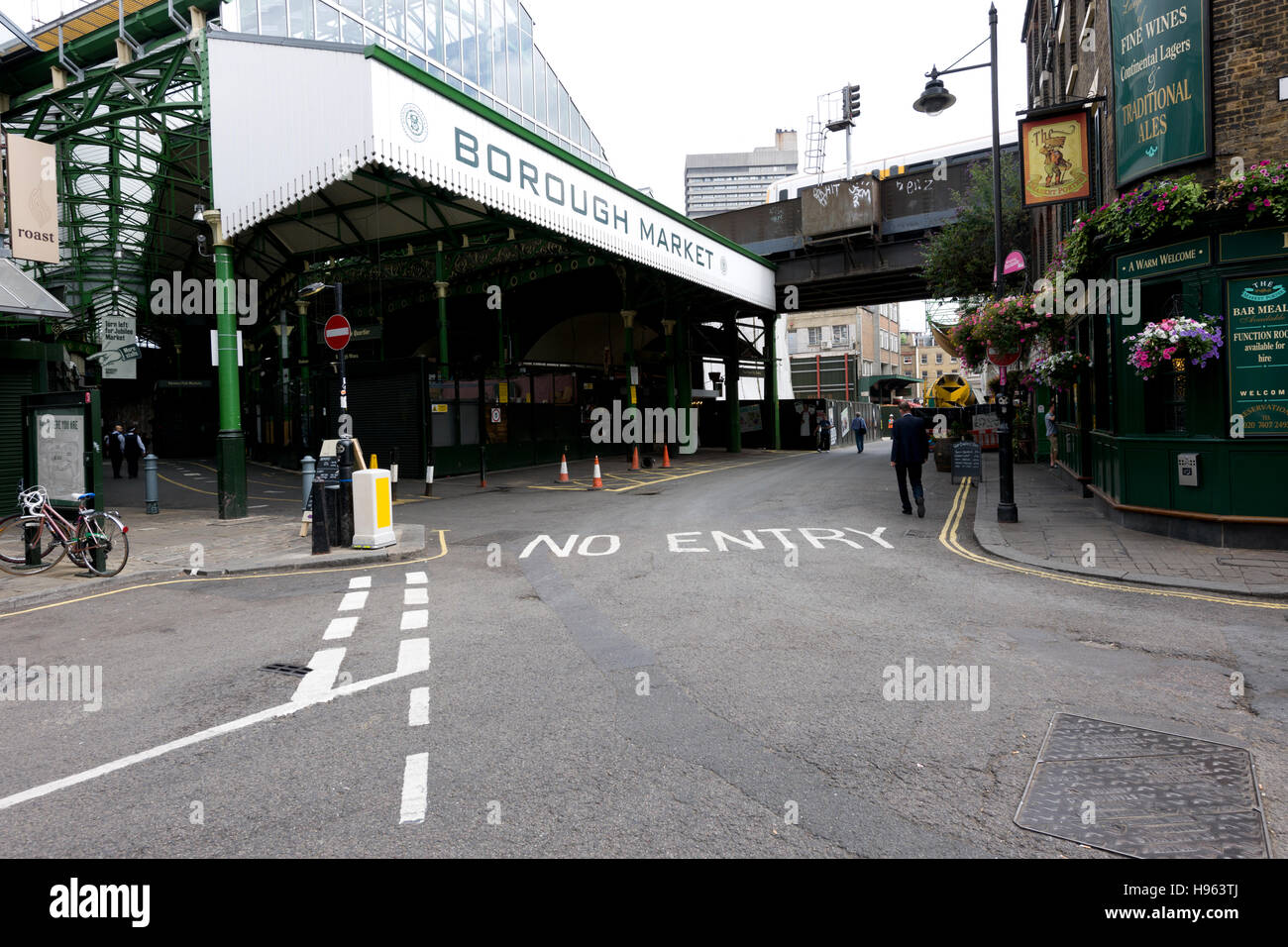 Borough market tea london hi-res stock photography and images - Alamy