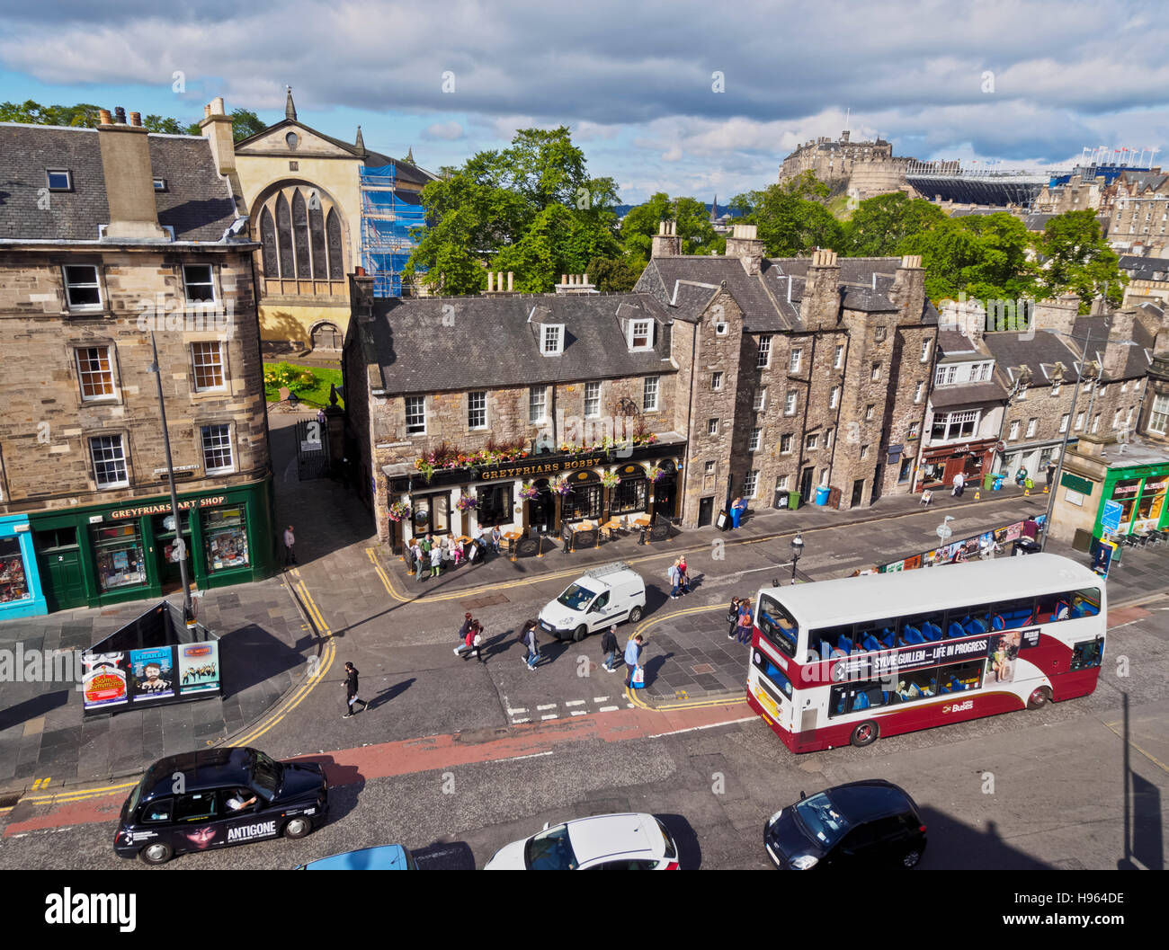 UK, Scotland, Edinburgh, View of the George IV Bridge Street Stock ...
