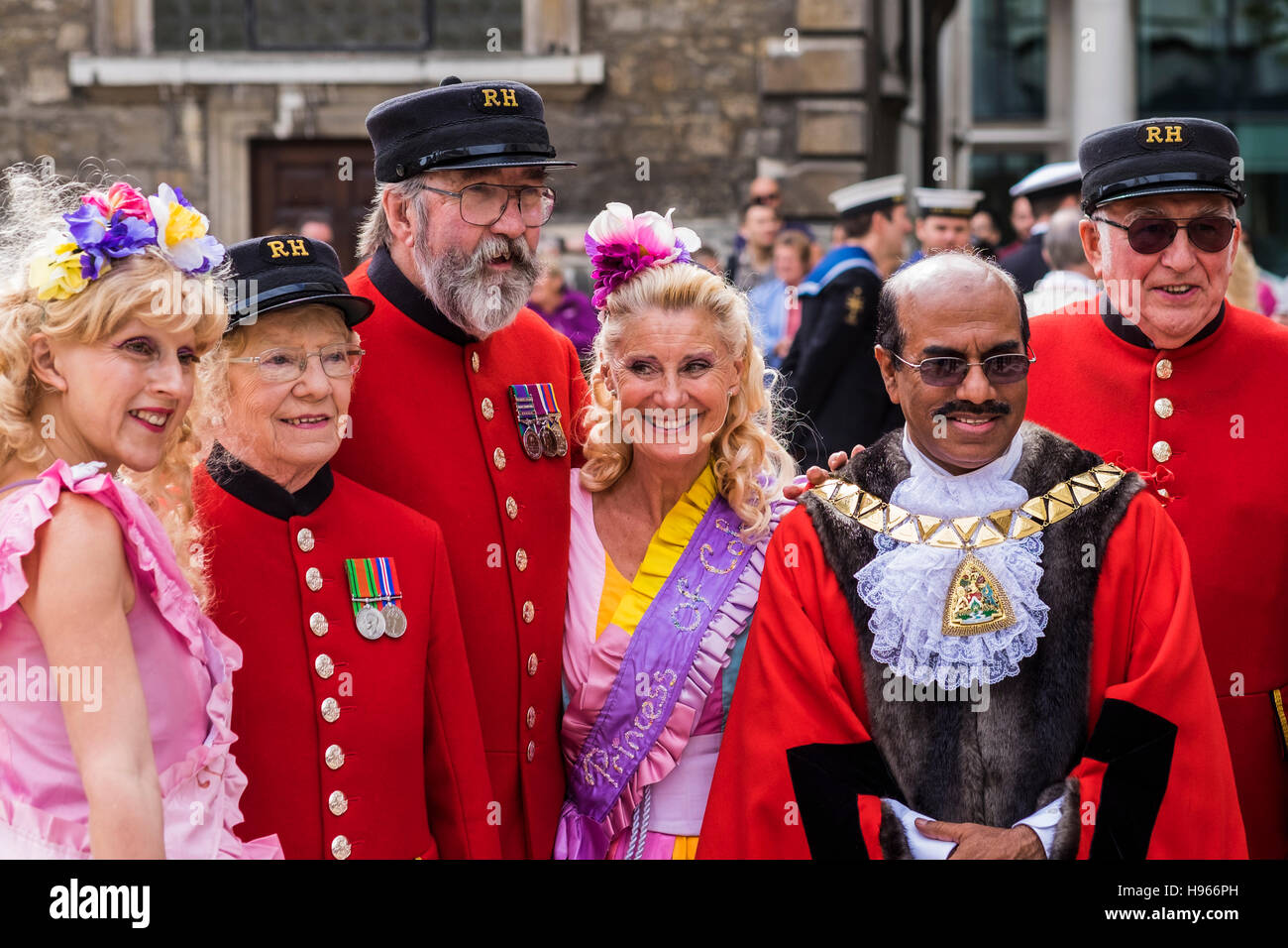Pearly Kings&Queens Harvest Festival Parade, London, England, U.K Stock ...