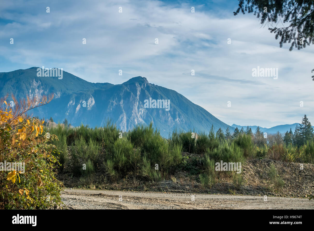 Mount si hi-res stock photography and images - Alamy