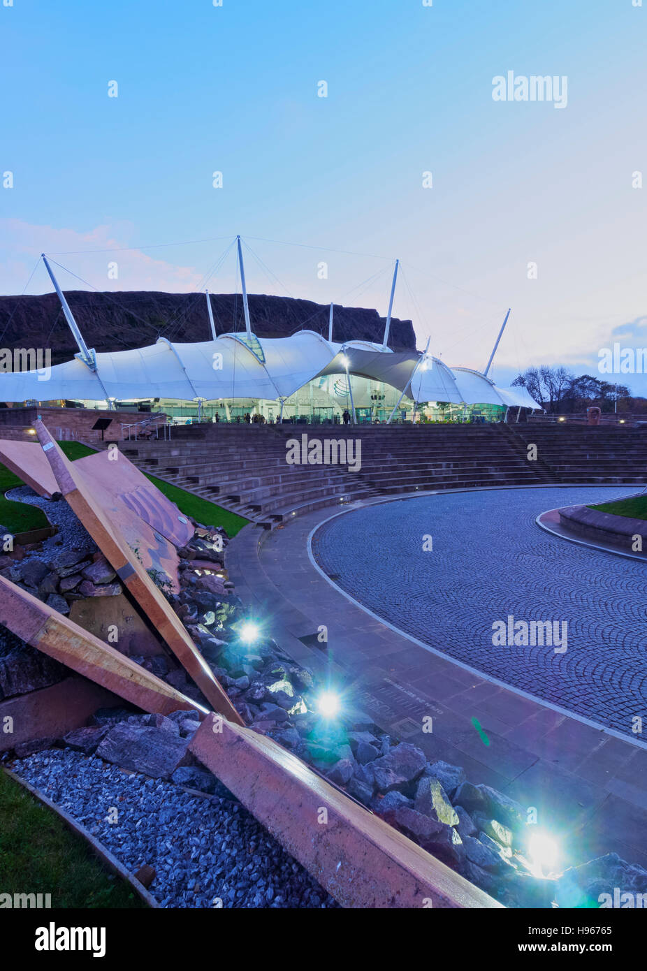 Our dynamic earth edinburgh museum hi-res stock photography and images ...