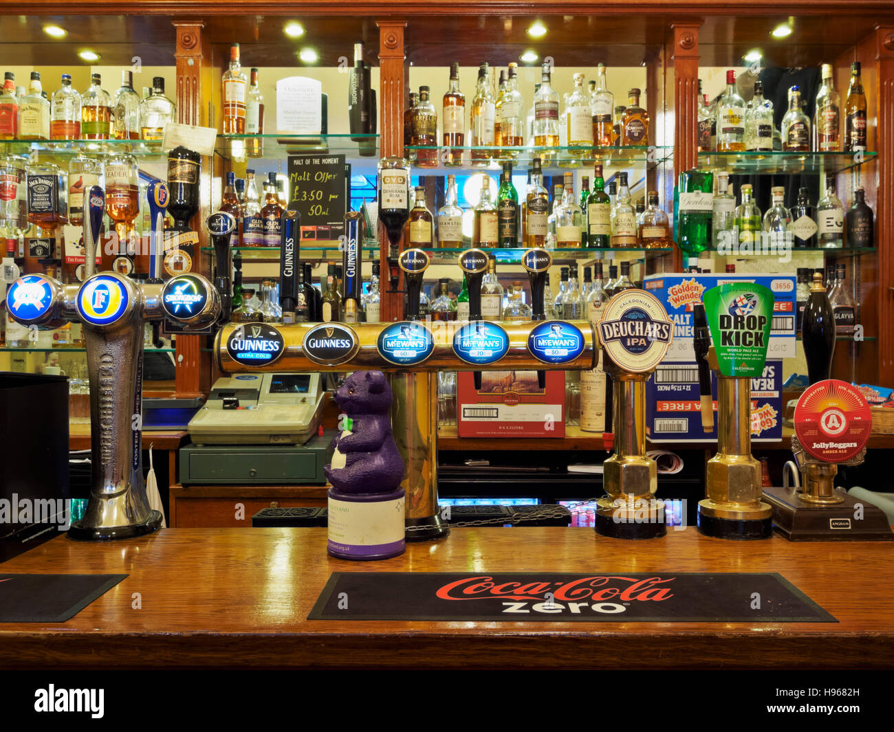 The royal oak pub edinburgh hi-res stock photography and images - Alamy