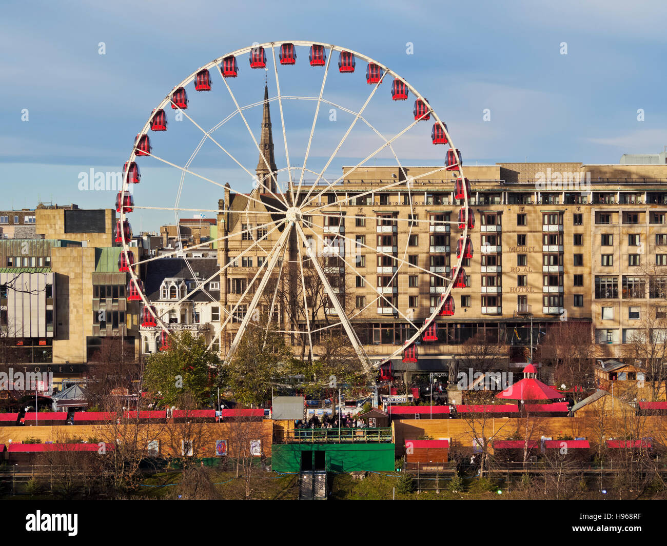 UK, Scotland, Lothian, Edinburgh, Twilight view of the Big Wheel on the ...